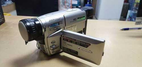 Видеокамера Panasonic VHS-C
