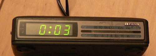Радио-часы с будильником Aiwa