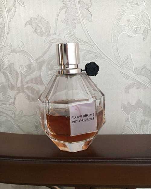 Парфюмированная вода Viktor &Rolf Flowerbomb