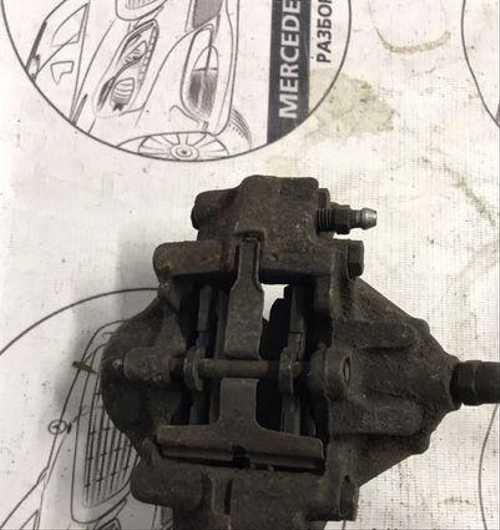 Суппорт задний левый Мерседес w203