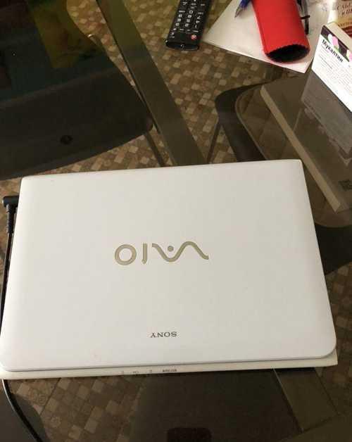 Ноутбук Sony vaio SVE111B11V