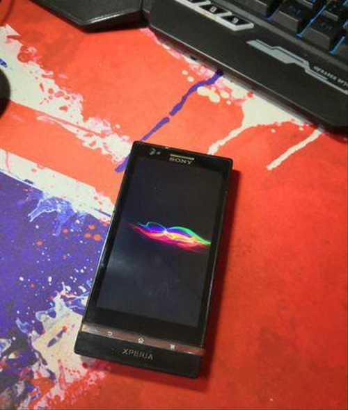 Смартфон Sony Xperia P (LT22i)