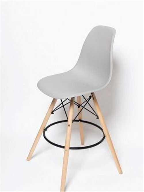 Барный стул в стиле Eames
