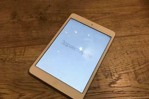 Продается Apple iPad mini A1432 16 gb white