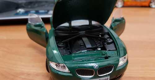 Модель авто 1:24 BMW Z4 coupe