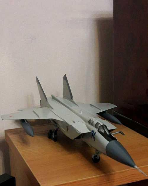 Модель самолёта миг-31 масштаб 1/72