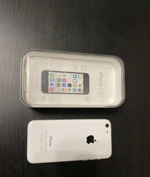Телефон iPhone 5c 8gb