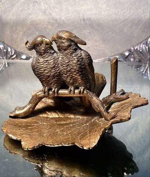 Статуэтка бронзовая «Целующие попугаи».Бронза, 19в