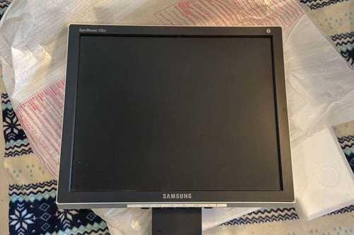 Монитор Samsung 730bf