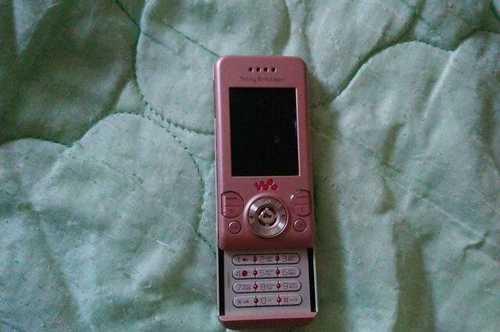 Телефон Sony Ericsson W580i