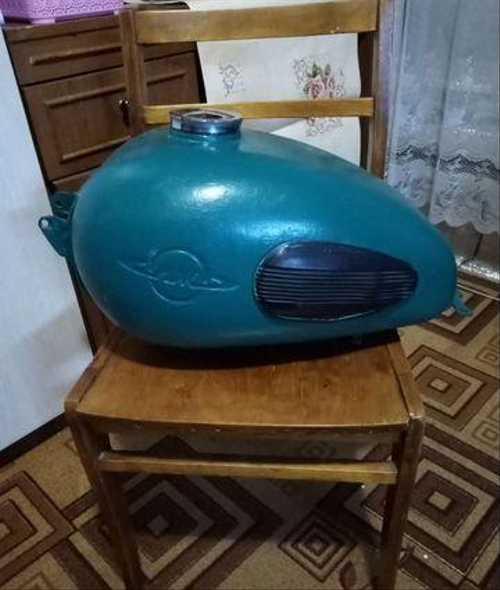 Бензобак мотоцикла