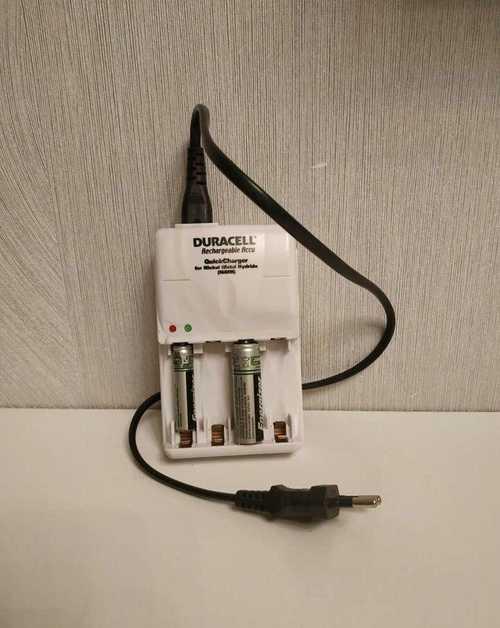 З/У Duracell Quick Charger AA/AAA