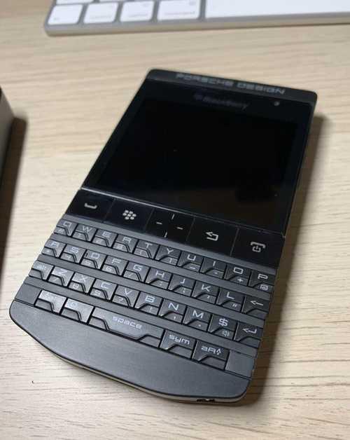BlackBerry Porsche Design P9981