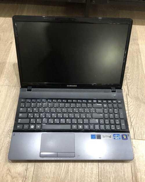 SAMSUNG NP300