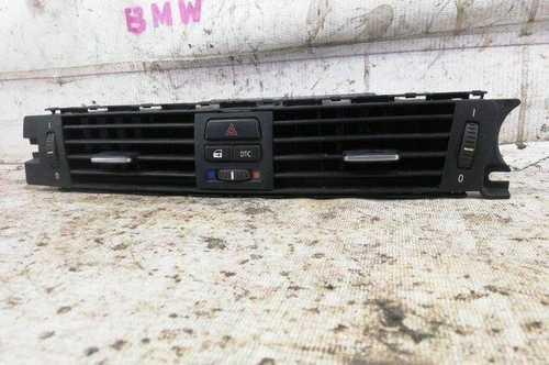 Вентиляционная решетка средняя Bmw 3-Series E90