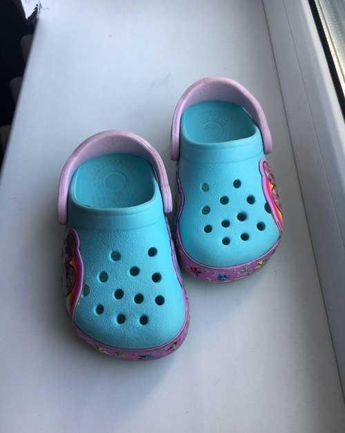 Crocs