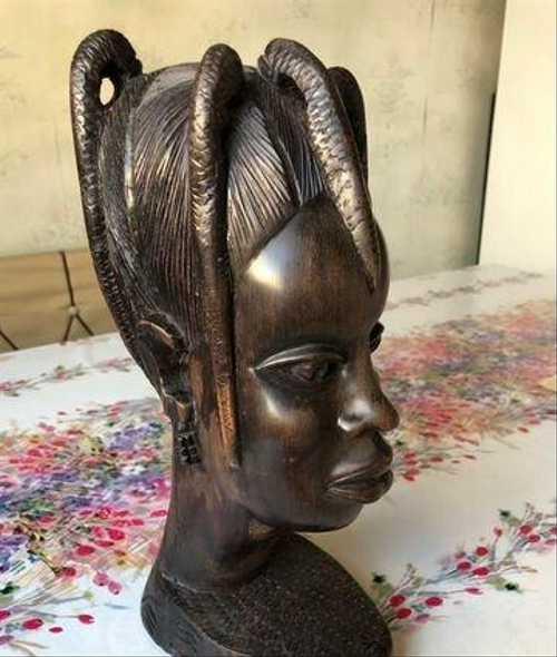 Статуэтка - голова из чёрного дерева из Африки