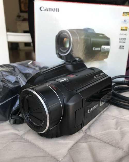 Видеокамера Canon HG20