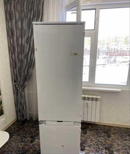 Холодильник hotpoint ariston бу