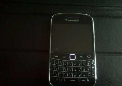 Смартфон Blackberry Bold 9930