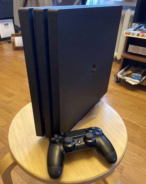 Sony PlayStation 4 PRO (на гарантии)