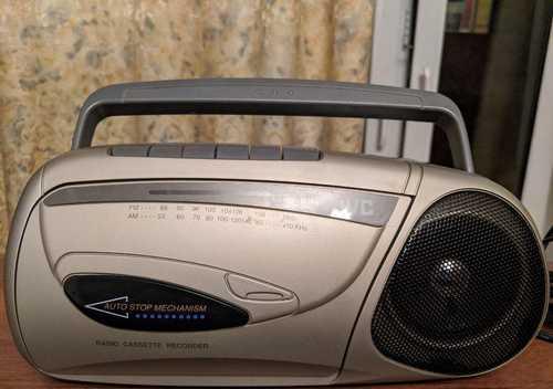 Магнитола JVC RC-M101