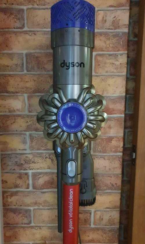 Пылесос Dyson V6
