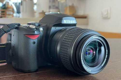 Зеркалка Nikon D40 + фикс AF Nikkor 50mm f/1.8d