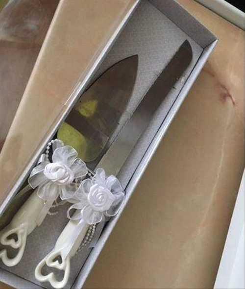 Свадебный нож и лопатка для торта
