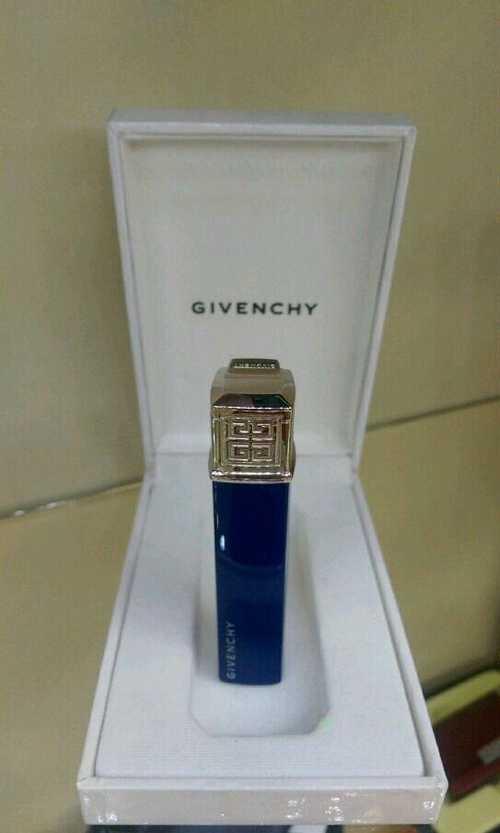 Зажигалка givenchy