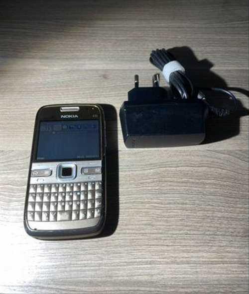 Телефон Nokia E72