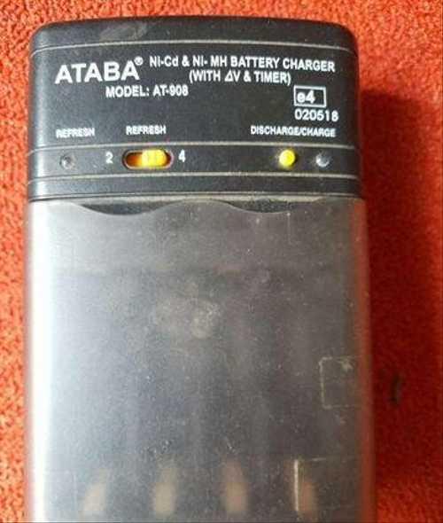 Зарядное устройство ataba AT-908 4xAA/AAA