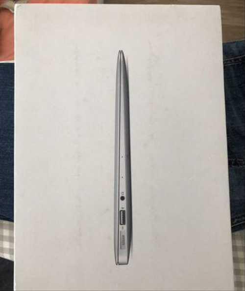 Коробка от Apple MacBook Air
