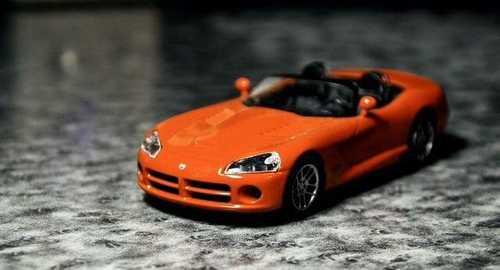 Dodge Viper SRT 10 1/43