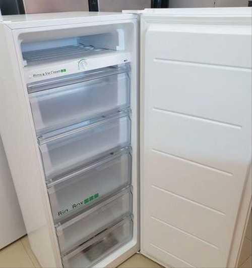 Морозильный шкаф Dexp 143 см (новый)