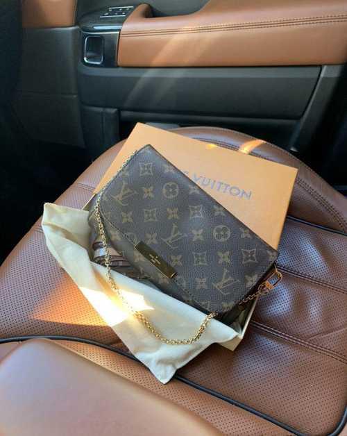 Louis Vuitton Favorite PM