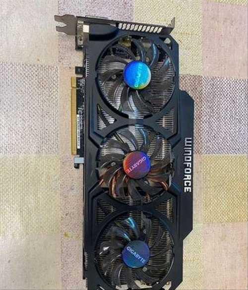 AMD Radeon r9 290 4gb gigabyte