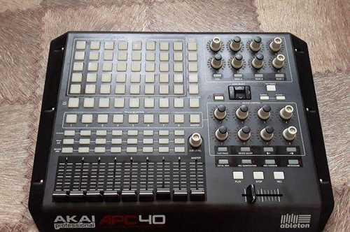 Dj контролер akai apc 40