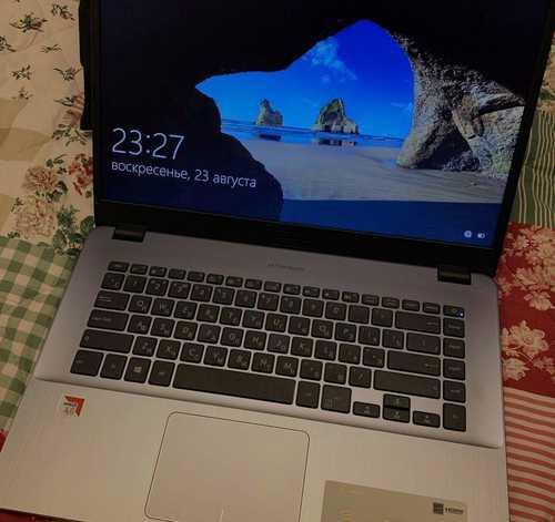 Asus VivoBook 15 X505BA 2018