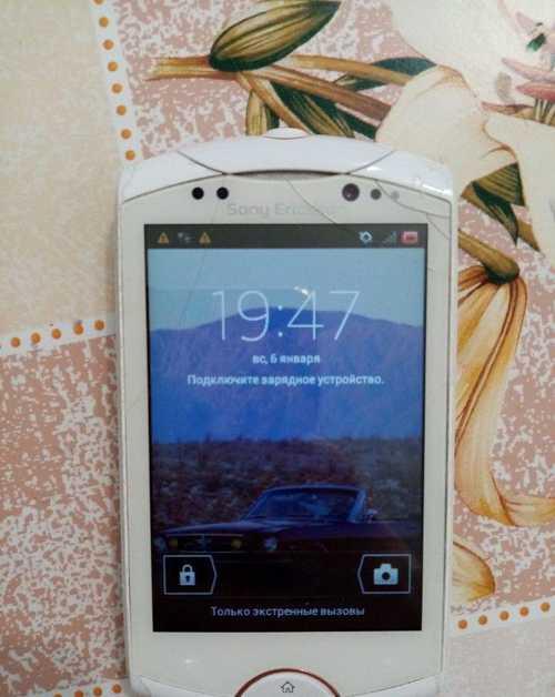 Смартфон sony ericsson wt19i