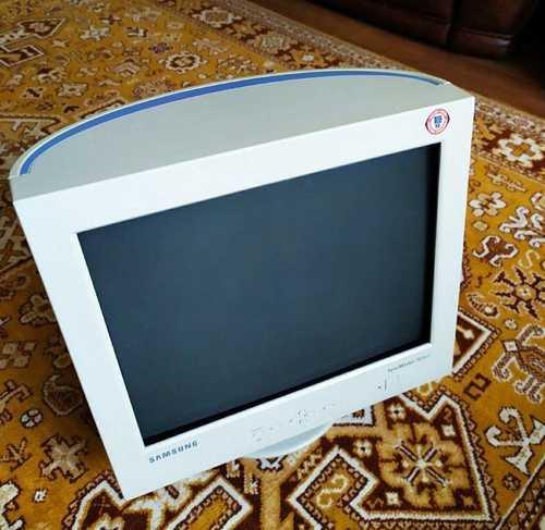 Монитор samsung SyncMaster 757DFX
