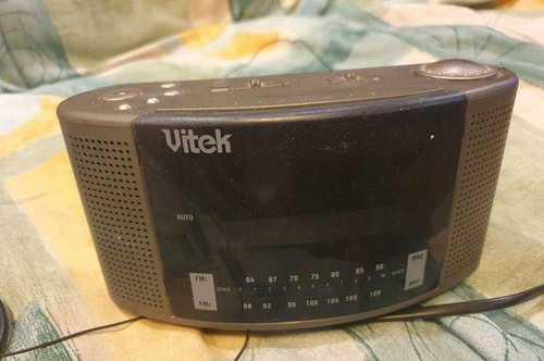 Радиочасы Vitek VT-3502