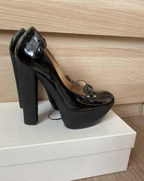 Туфли casadei р.36,5