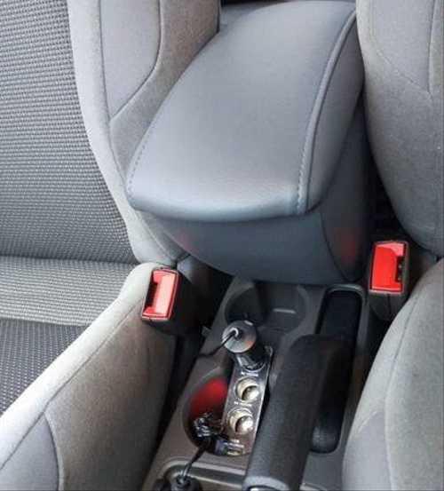 Подлокотник на Chevrolet Cobalt