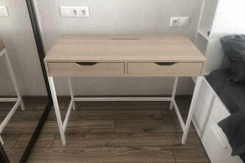 Компьютерный стол IKEA Алекс