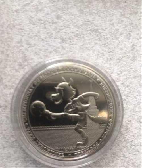 Монета чм-2018 волк на красной площади
