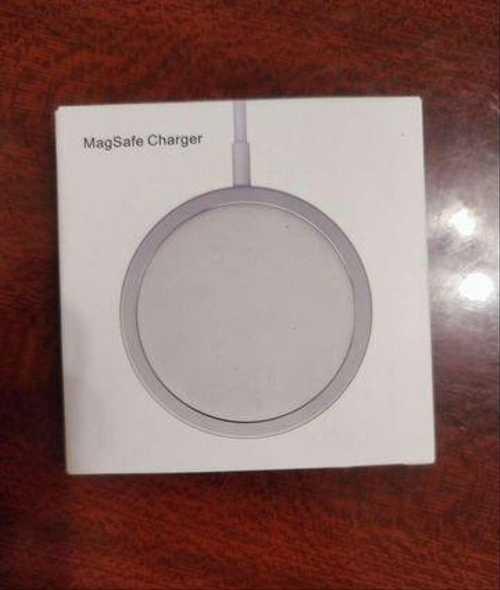 Беспроводная зарядка MagSafe для iPhone