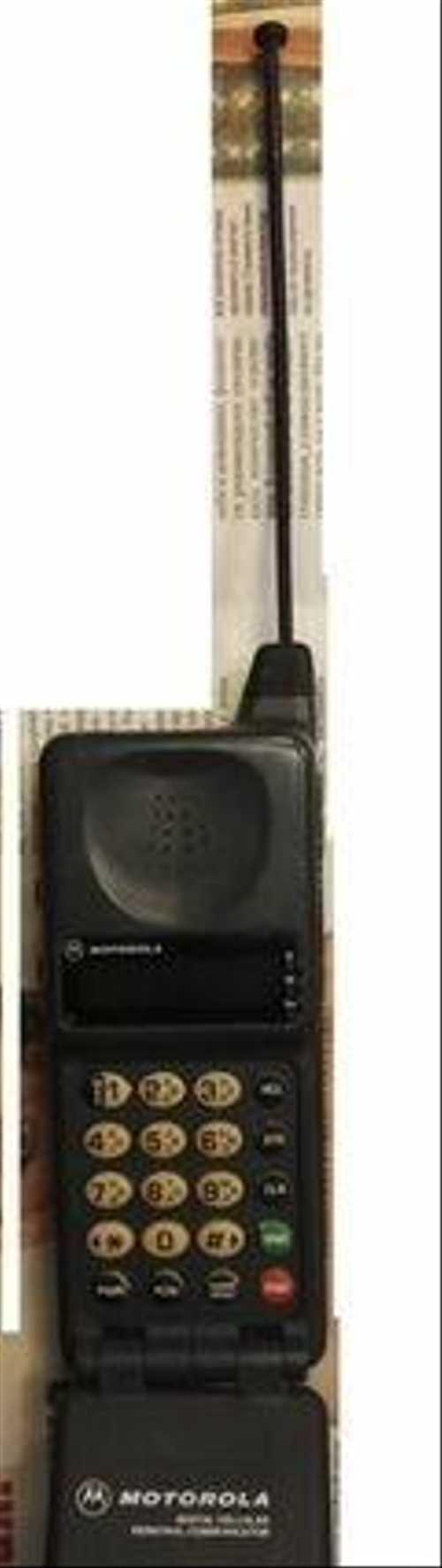 Motorola мобильный телефон из первых выпусков