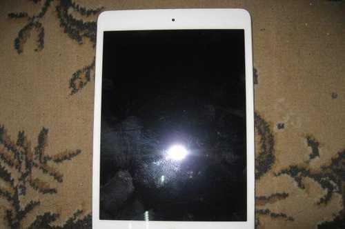 Apple iPad A1432 mini Retina+Cellular 3G 8" LTE