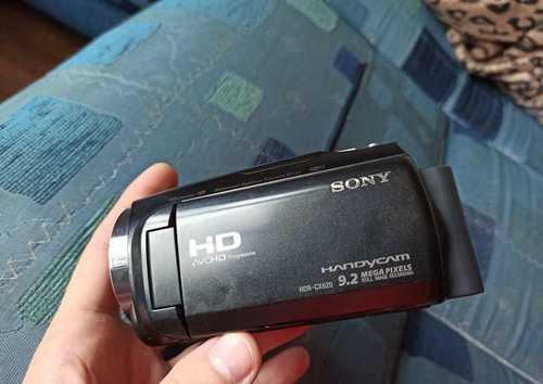 Видеокамера Sony HDR-CX620